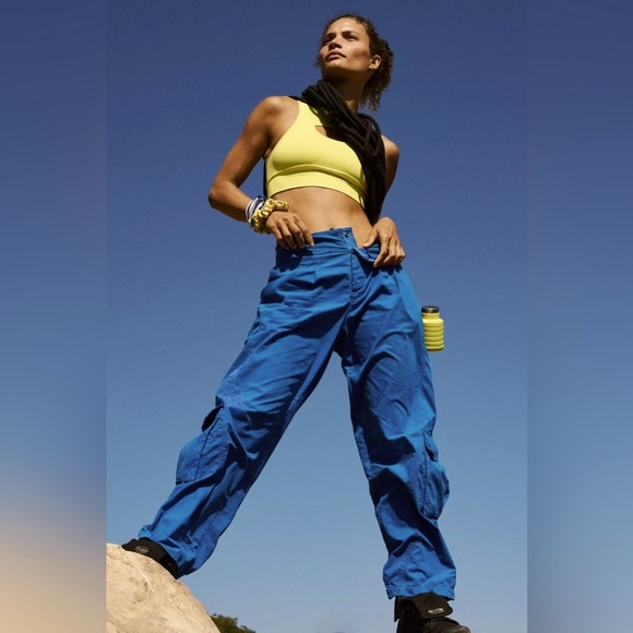 Free People | Pants & Jumpsuits | Fp Movement Mesmerize Me Cargo Pants ...